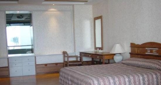 Naklua Beach Resort 3 * хотел, Патая - почивка в Патая, Тайланд